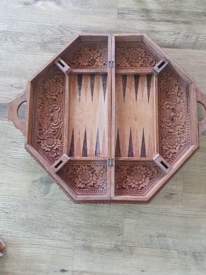Hand Carved Balinese Chess Set, Hobbies & Toys, Toys & Games on Carousell