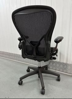 Delivery Available - Herman Miller Aeron Fully Loaded Ergonomic Office ...