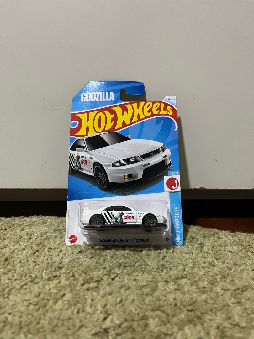 Hot Wheels ‘Nissan Skyline GT-R R33 Godzilla’, Hobbies & Toys, Toys ...