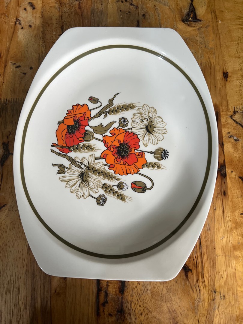 J&G Meakin Poppy oval serving plate dish pinggan hidang, Furniture ...