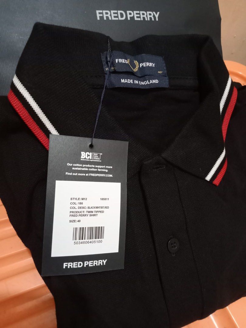 Kaos Fred Perry sz 40 Original, Fesyen Pria, Pakaian , Atasan di Carousell