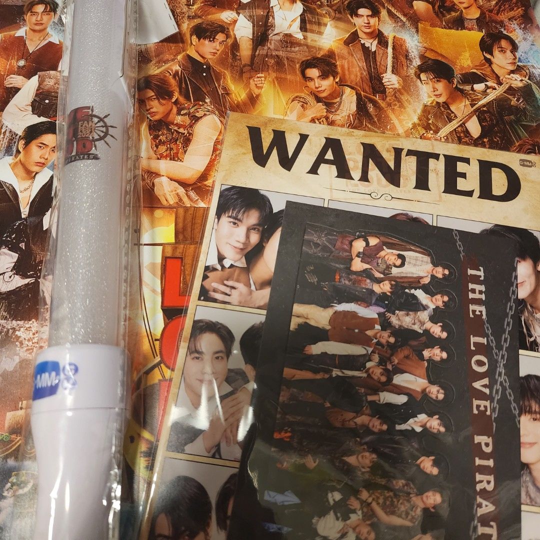 LOL FANFEST 2024 Exclusive Set, 興趣及遊戲, 收藏品及紀念品, 明星周邊 - Carousell