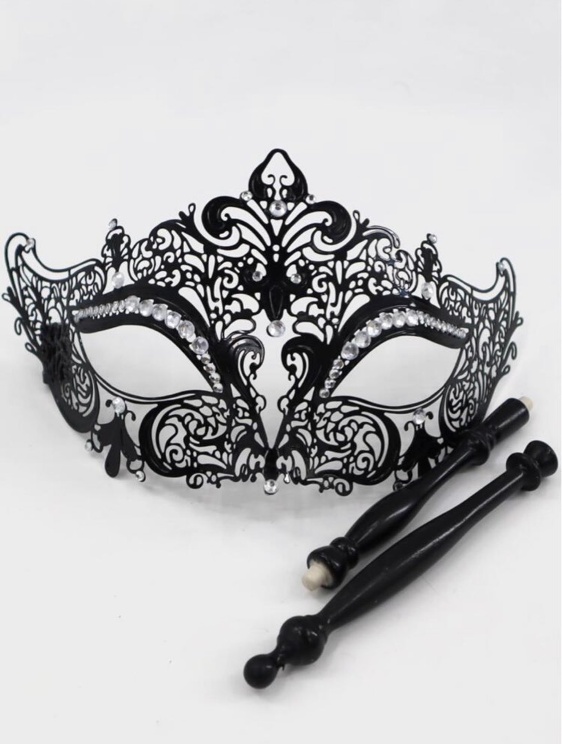 Masquerade & Lace Gloves for Dinner, Women's Fashion, Watches ...