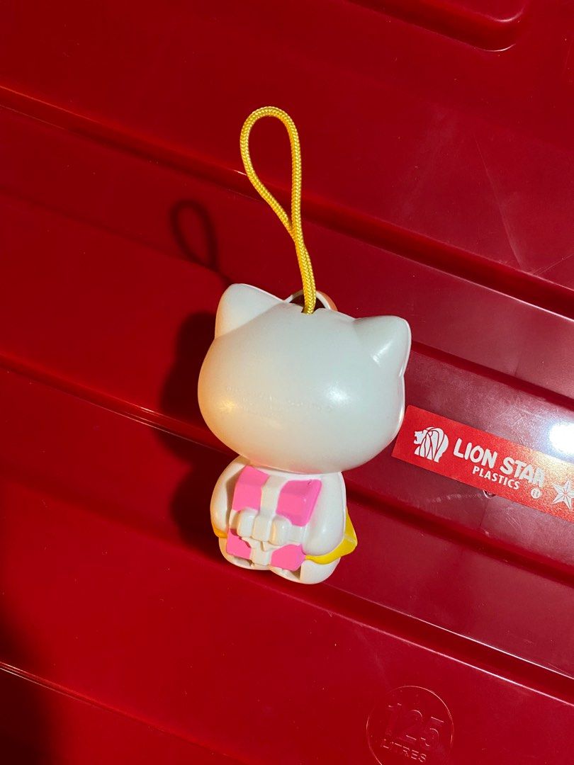 Mcdonald Happy Meal Hello Kitty Kuning, Toys & Collectibles, Mainan di ...