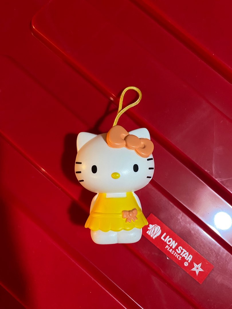 Mcdonald Happy Meal Hello Kitty Kuning, Toys & Collectibles, Mainan di ...