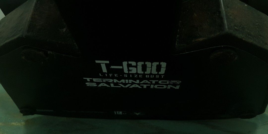 SIDESHOW LIFE SIZE T-600 ENDO BUST TERMINATOR SALVATION, Hobbies & Toys ...