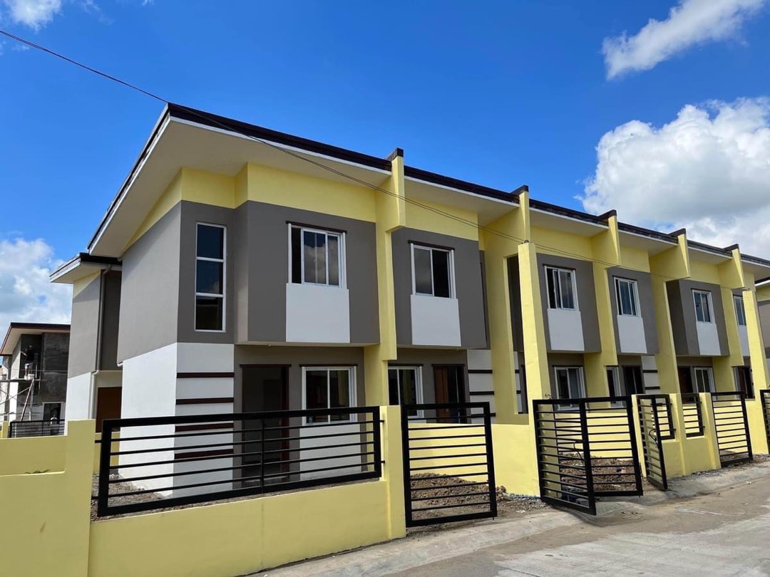 Affordable house in Conchu Trece Cavite, Property, For Sale, Townhouse ...