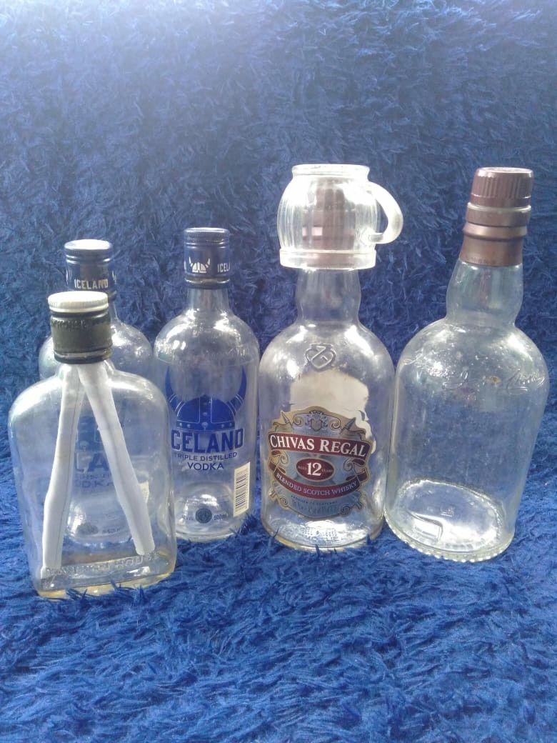 Botol minuman chivas regal, Antik, Lainnya di Carousell