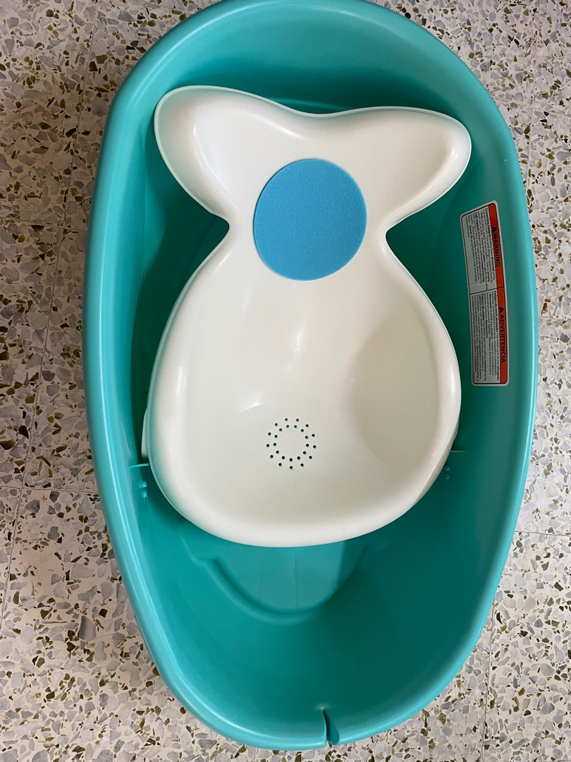 Fisher Price Baby Bath Tub, Babies & Kids, Bathing & Changing, Bathtub ...