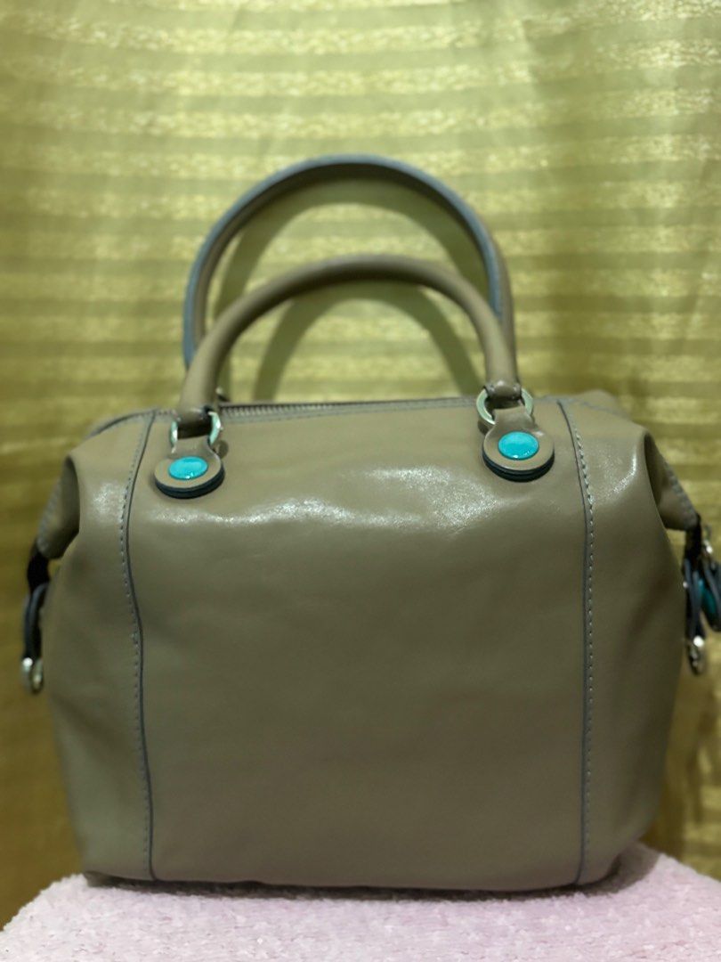 GABS 4way design convertible bag, Luxury, Bags & Wallets on Carousell