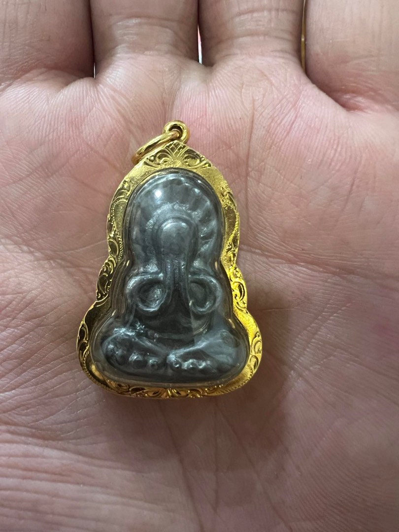 Kruba krissana Phra Pidta Jai Nam Negeon Be 2538, Hobbies & Toys ...