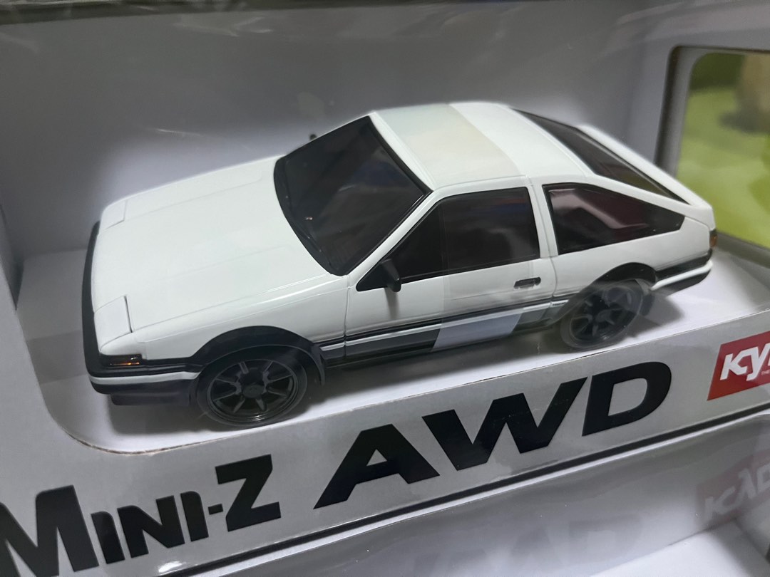 Kyosho Toyota AE86 Trueno Sprinter White/Panda Mini Z Ready To Run Set ...