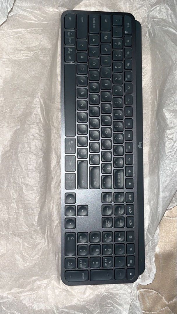 Logitech MX Keys Wireless Keyboard, Computers & Tech, Parts ...