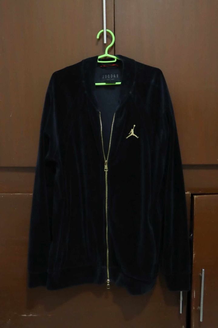 NIKE AIR JORDAN VELOUR JACKET BLACK Metallic GOLD Retro 1 High OG DMP ...