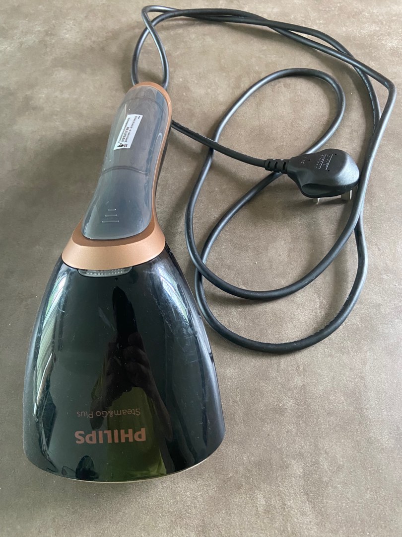 Philips GC362 Steam and Go Plus 手提式蒸汽掛熨機, 家庭電器, 熨斗及掛熨機 - Carousell