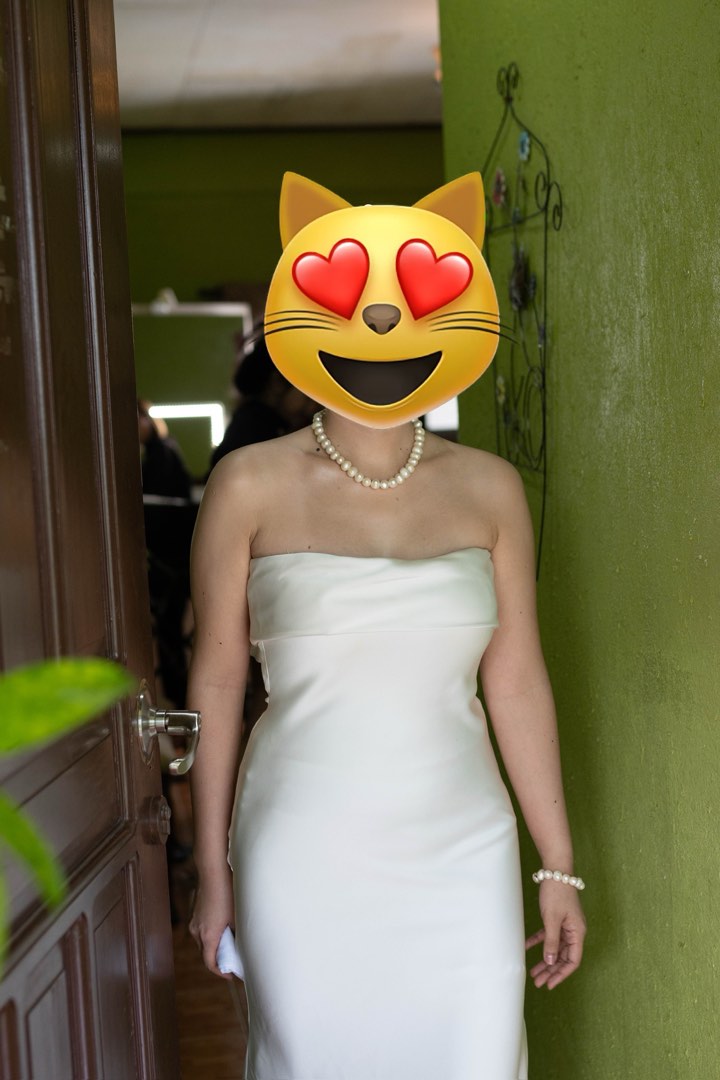 Plain White Tube Wedding gown, Women's Fashion, Dresses & Sets, Evening ...