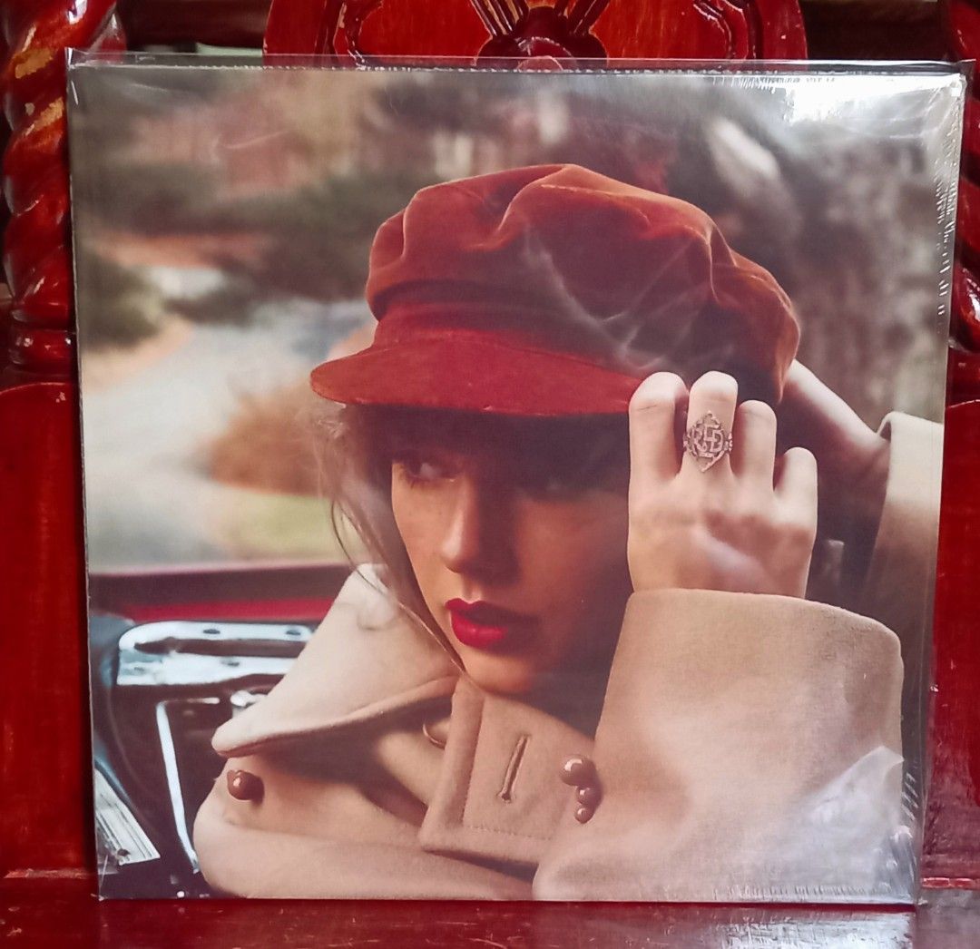 Taylor swift, Hobbies & Toys, Music & Media, Vinyls on Carousell