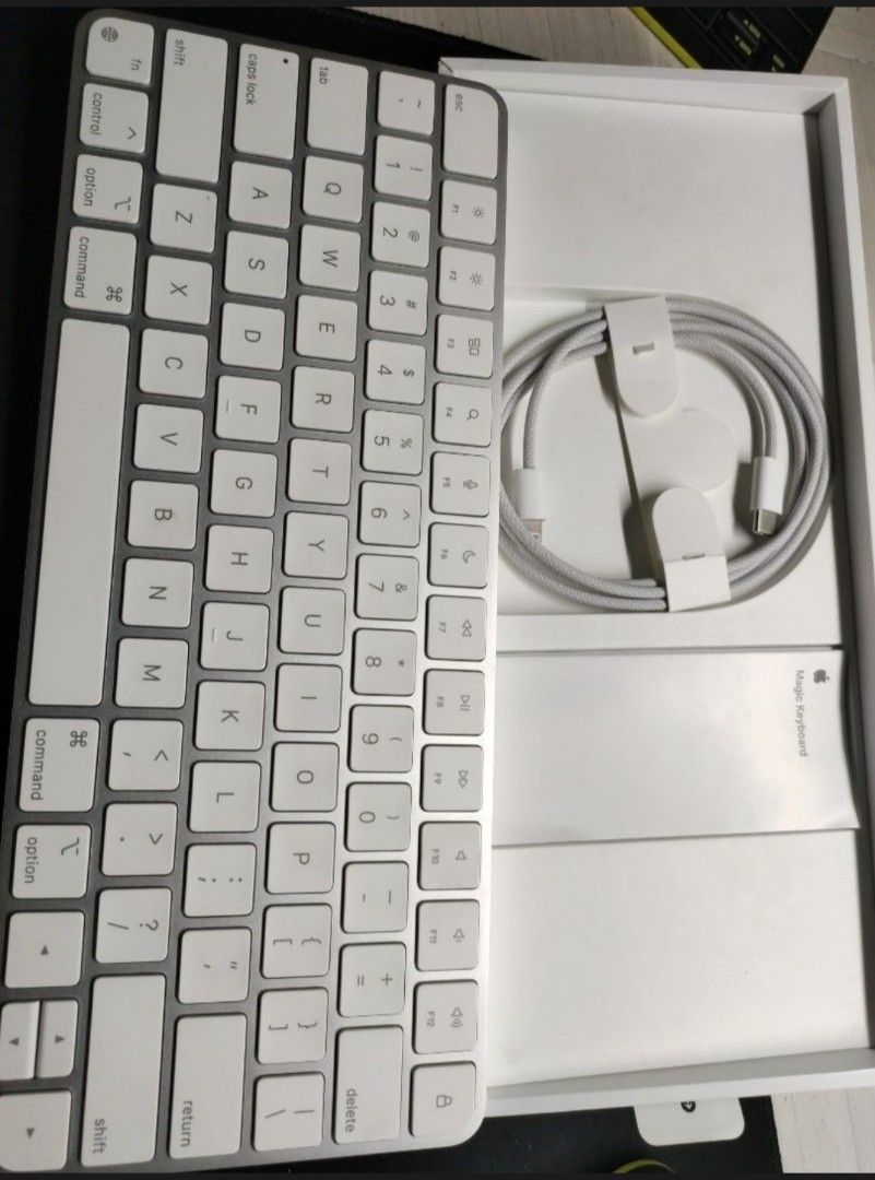 Apple Magic Keyboard gen 3 FULSET, Elektronik, Komputer, Lainnya di Carousell