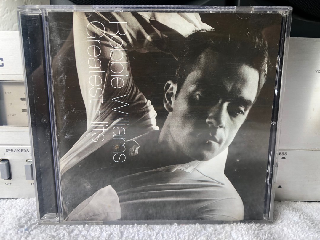 CD Robbie Williams Greatest Hits CD-1, Hobbies & Toys, Music & Media ...