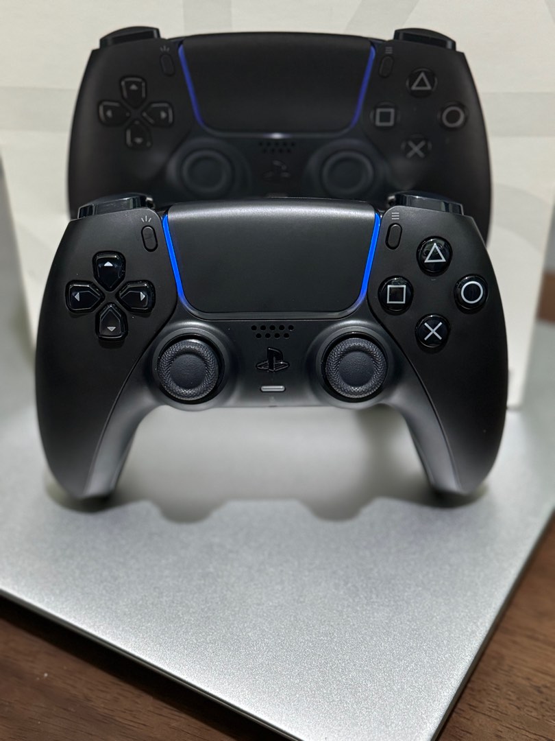 DualSense PS5 Controller Black with Box, Video Gaming, Video Game ...