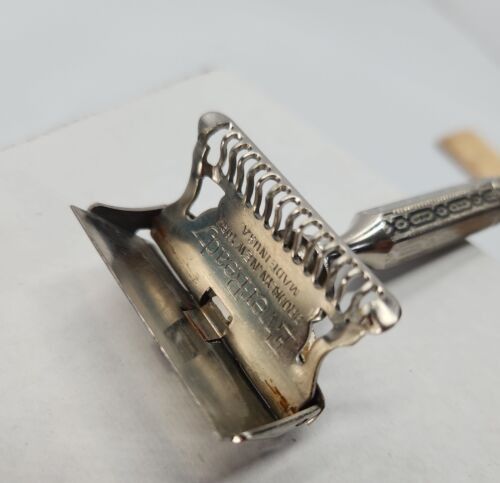 Early 1900's Ever Ready Art Deco Safety Razor in Original Metal Box ...