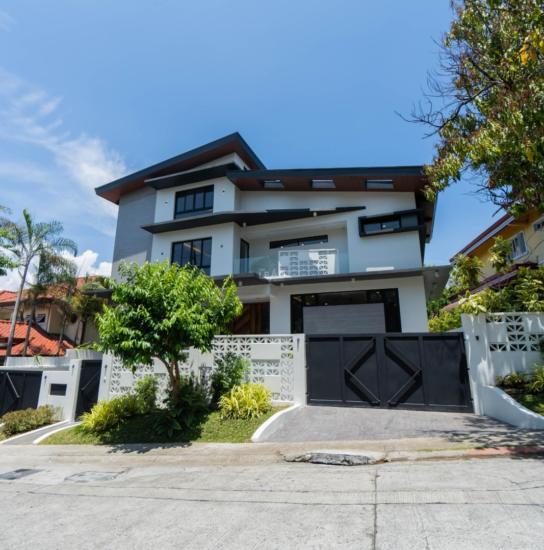 FOR SALE!!! 3 Storey House w/ Basement Ayala Alabang Village, Property ...