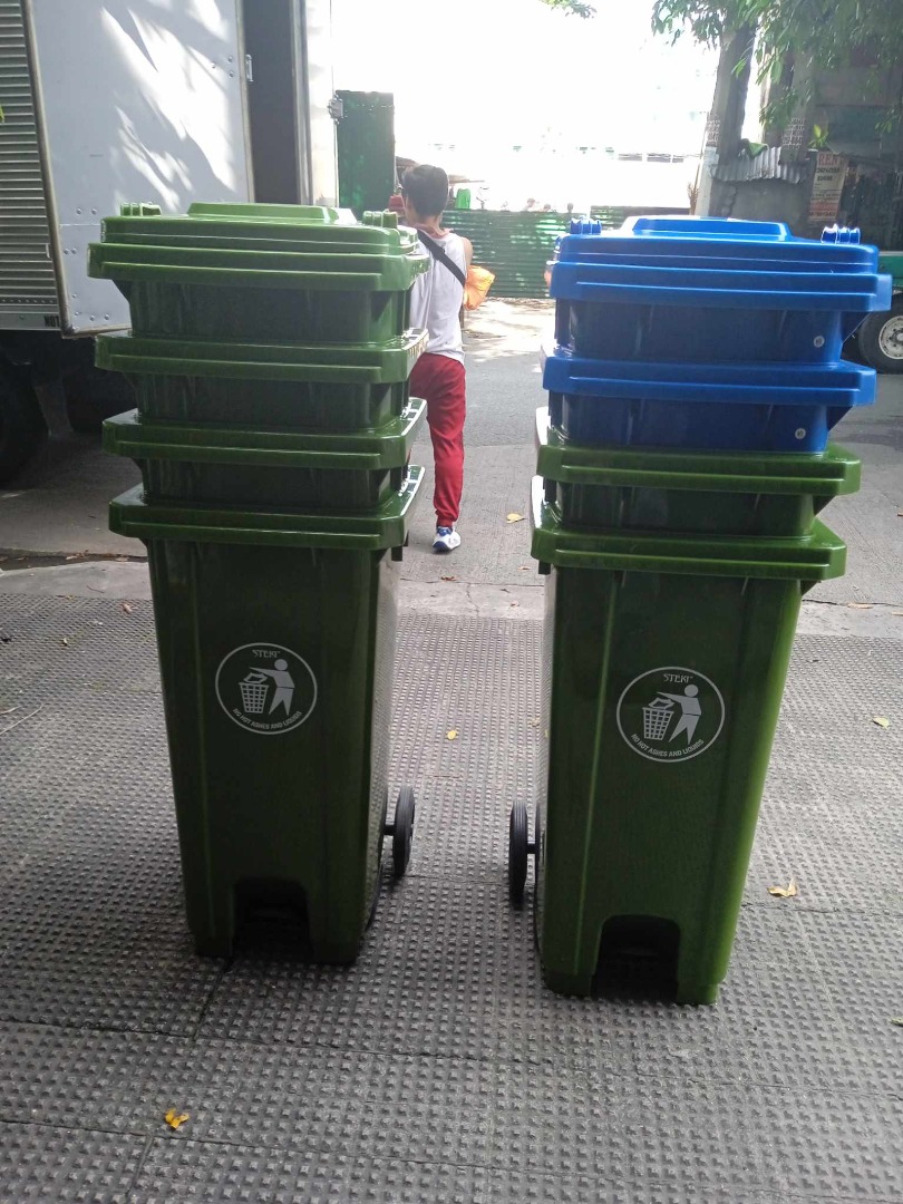 Industrial trash bin, Furniture & Home Living, Cleaning & Homecare ...