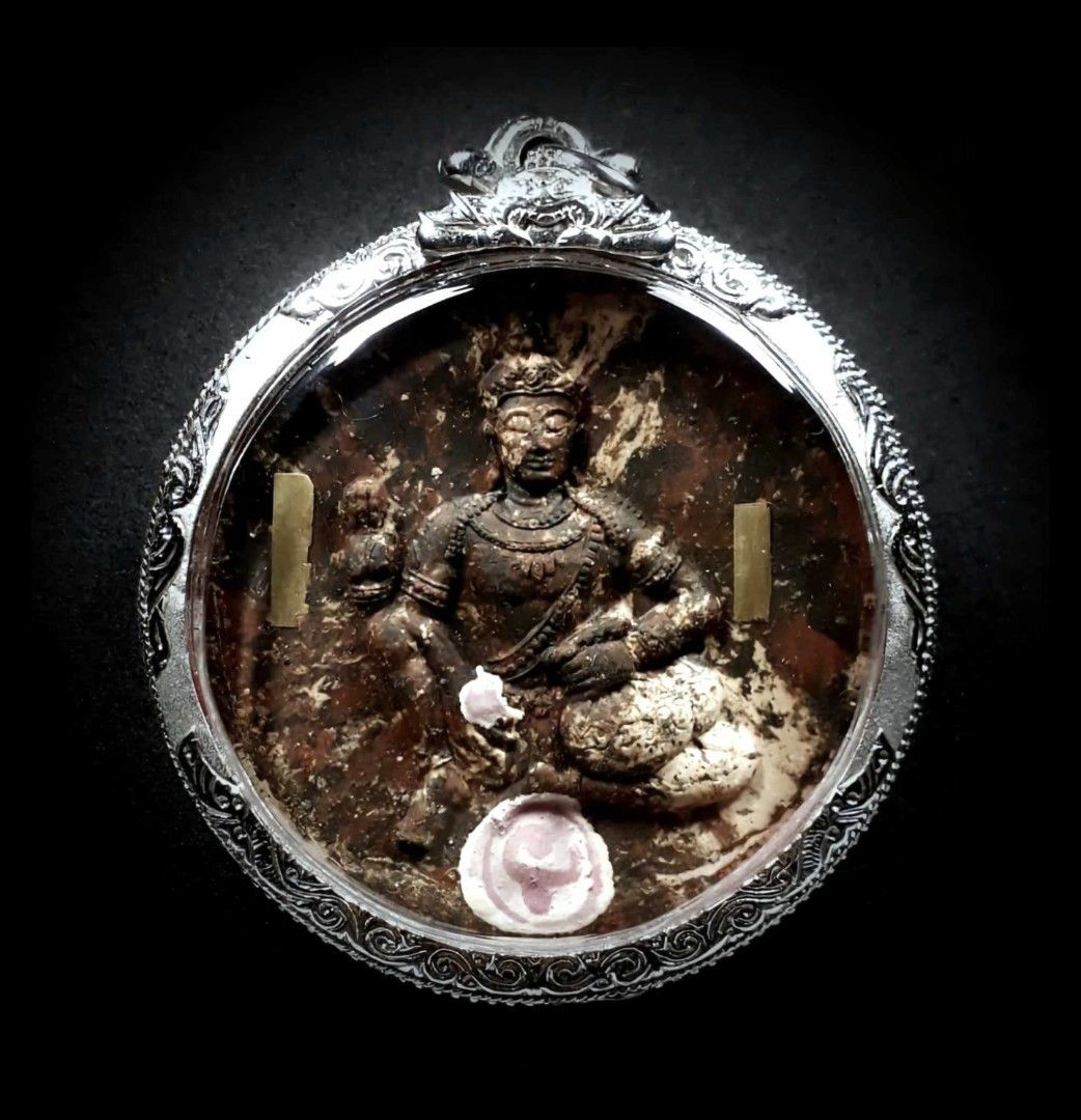 Jatukam amulet, Hobbies & Toys, Memorabilia & Collectibles, Religious ...