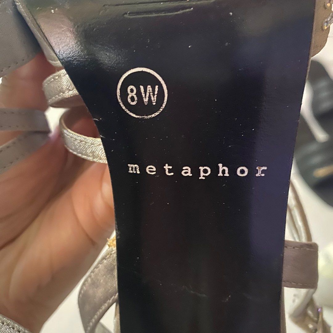 Metaphor Silver Heels, Women's Fashion, Footwear, Flats & Sandals on ...