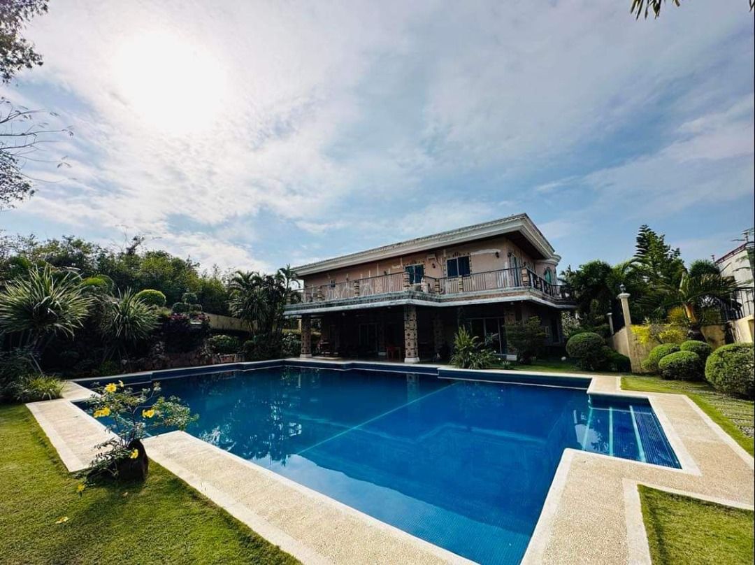 **one away** 3br with pool in Tali Beach, Nasugbu, Batangas, Property ...