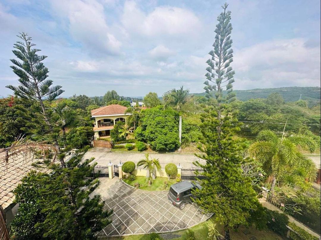 **one away** 3br with pool in Tali Beach, Nasugbu, Batangas, Property ...