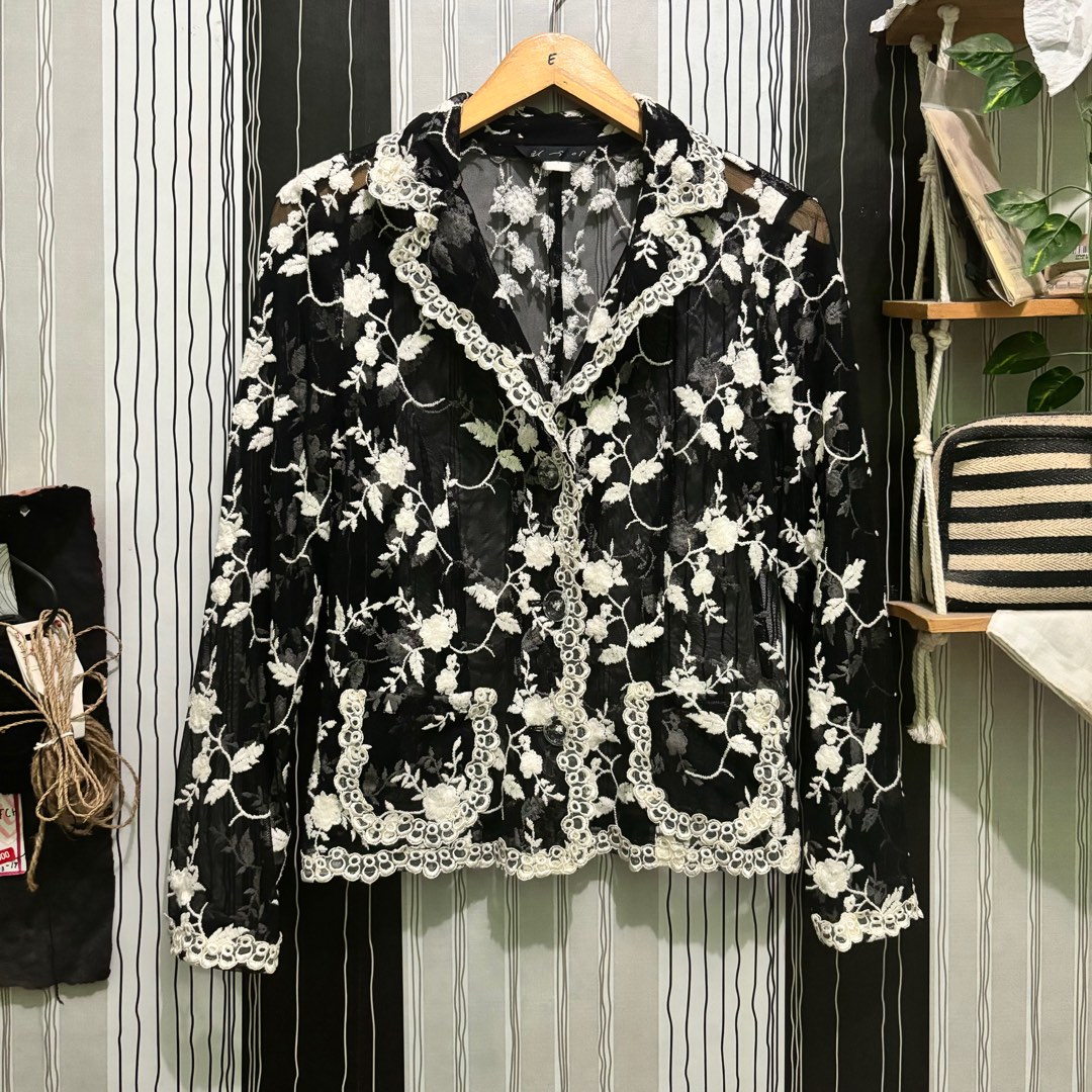 RARE vintage lace sheer embroidered floral blazer zara look a like lace ...