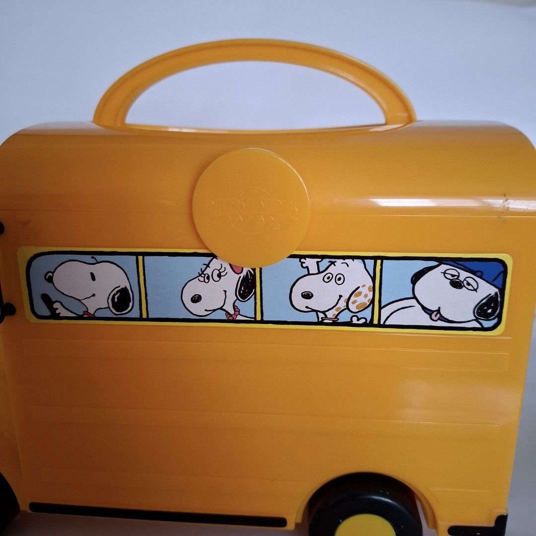 Snoopy School Bus Carrier Storage Case, Hobbies & Toys, Collectibles ...