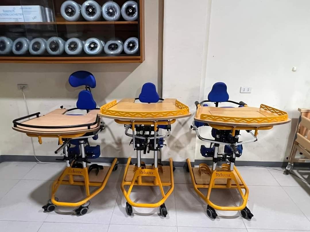 Standing frame standard, Health & Nutrition, Medical Supplies & Tools ...
