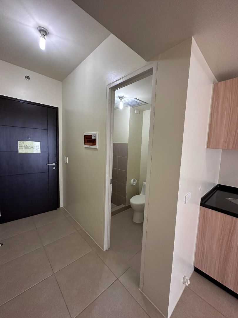 For Sale Studio Condo Unit in Avida Towers Cloverleaf Quezon City ...