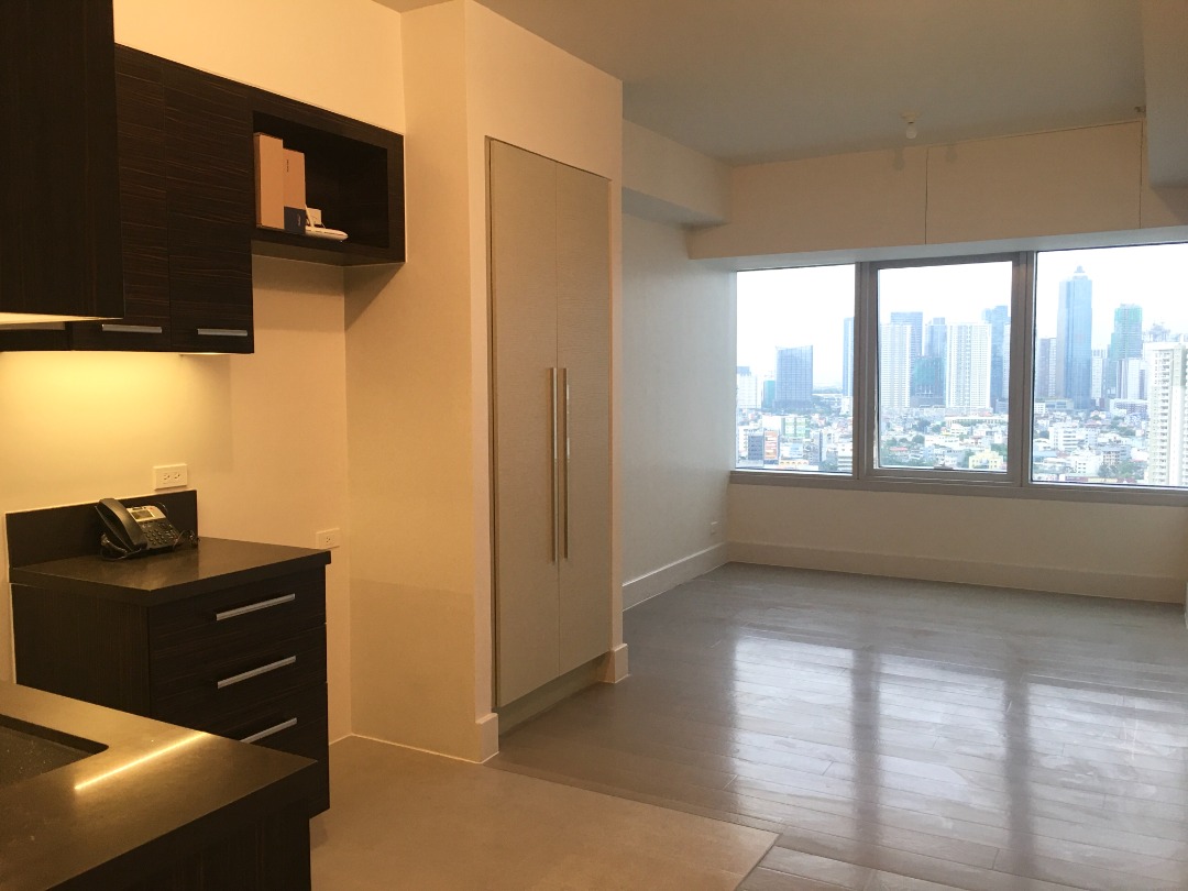 Studio Unit with Parking Lincoln Tower Proscenium at Rockwell Makati ...