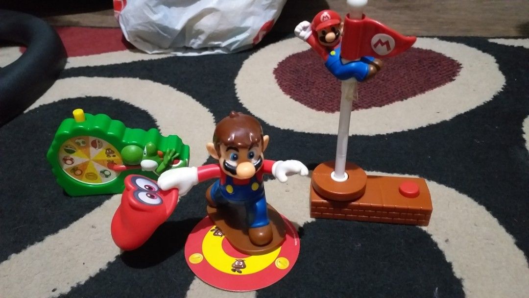 Super Mario mcdo, Hobbies & Toys, Toys & Games on Carousell