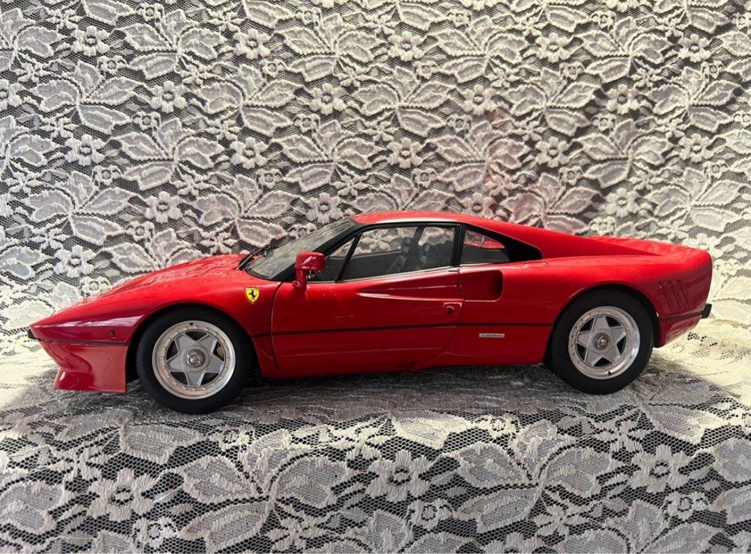 Tamiya Ferrari 288 GTO model car 1/12 田宮絕版法拉利模型車, 興趣及遊戲, 玩具 & 遊戲類 - Carousell