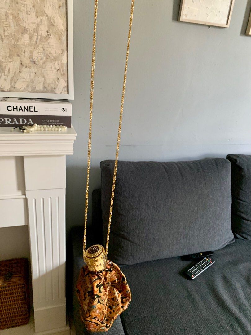 Vintage dinner beg, Women's Fashion, Bags & Wallets, Cross-body Bags on ...