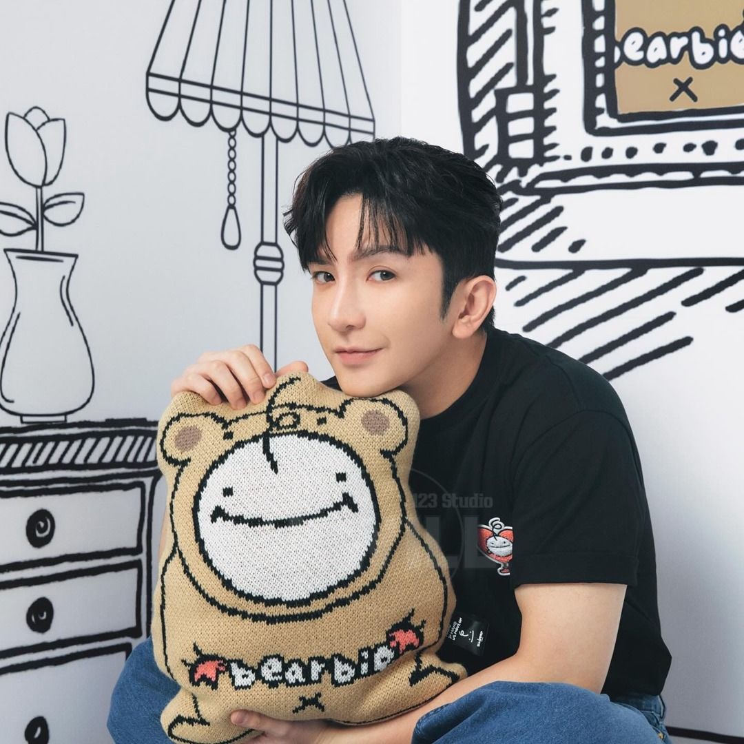 [全十種] ANSON LO 盧瀚霆 @MIRROR ALLOVER 高畫質加厚防潑水30*30CM A3 應援海報POSTER, 興趣及遊戲, 收藏品及紀念品, 明星周邊 - Carousell