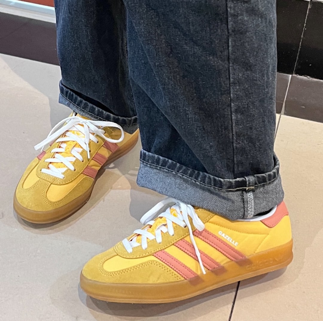 Adidas Gazelle Indoor Semi Spark Clay IE2959, 女裝, 鞋, 波鞋 - Carousell