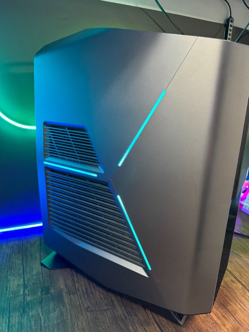 Alienware Aurora R8 電競 畫圖 CPU：i7-9700K Ram：16G （8X2 3200Mhz）顯示卡：3060TI ...