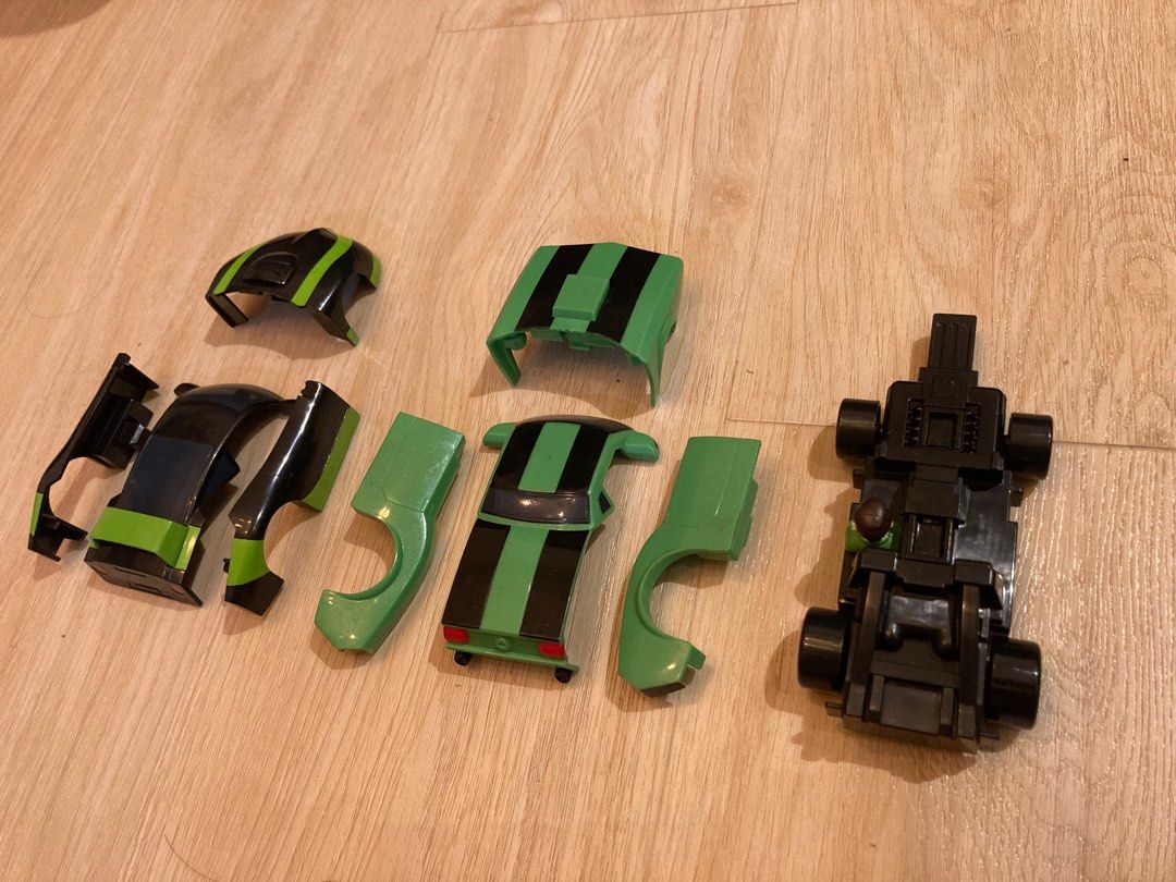 Ben 10 Kelvin 11 Car “smash” model 2 in 1, Hobbies & Toys, Toys & Games ...
