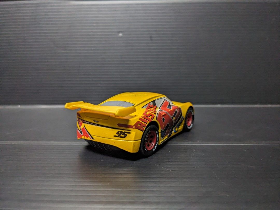 DISNEY PIXAR CARS RUST-EZE CRUZ RAMIREZ DIECAST, Hobbies & Toys ...