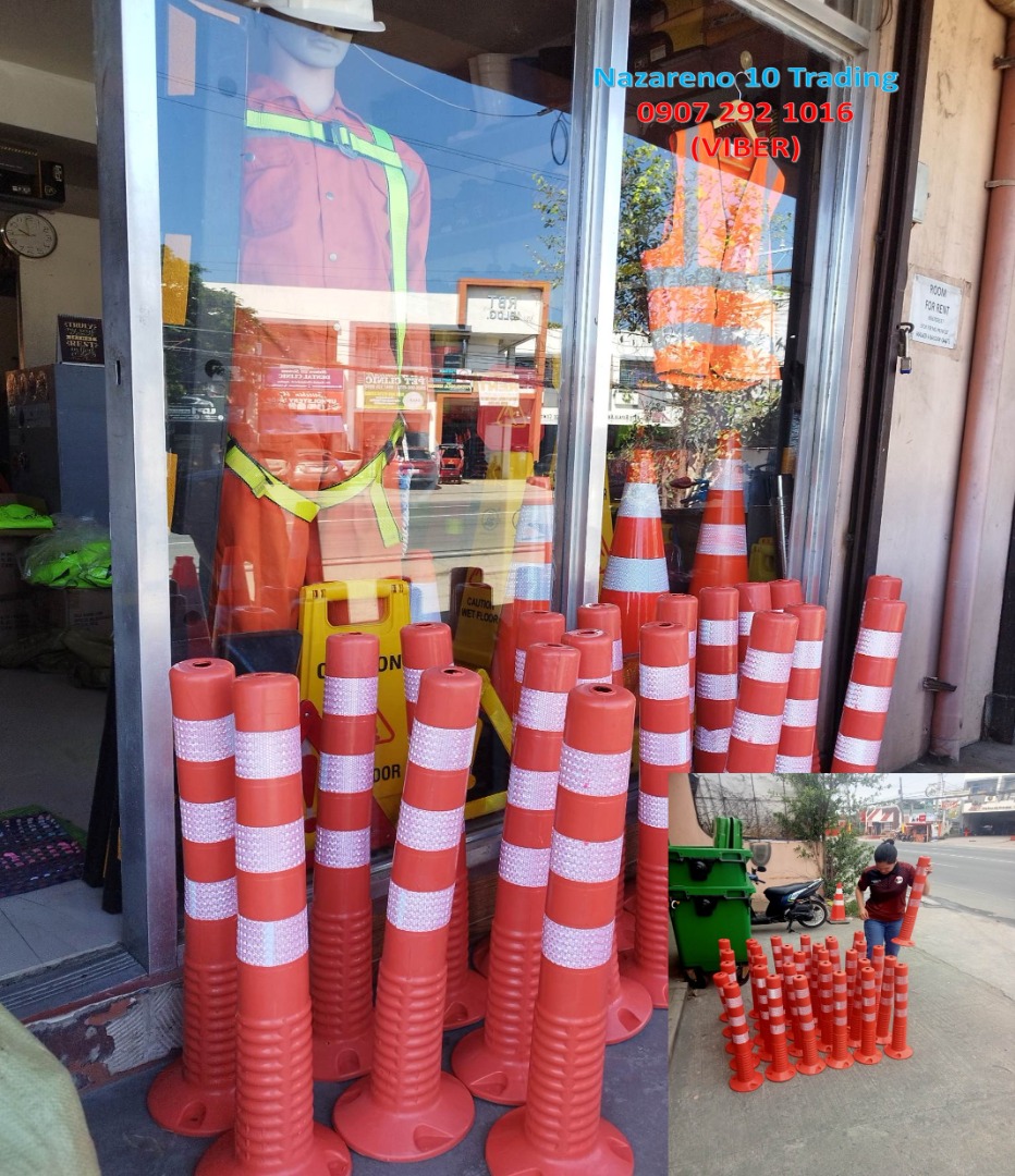 Reflectorized bollard post Rubberized, Commercial & Industrial ...