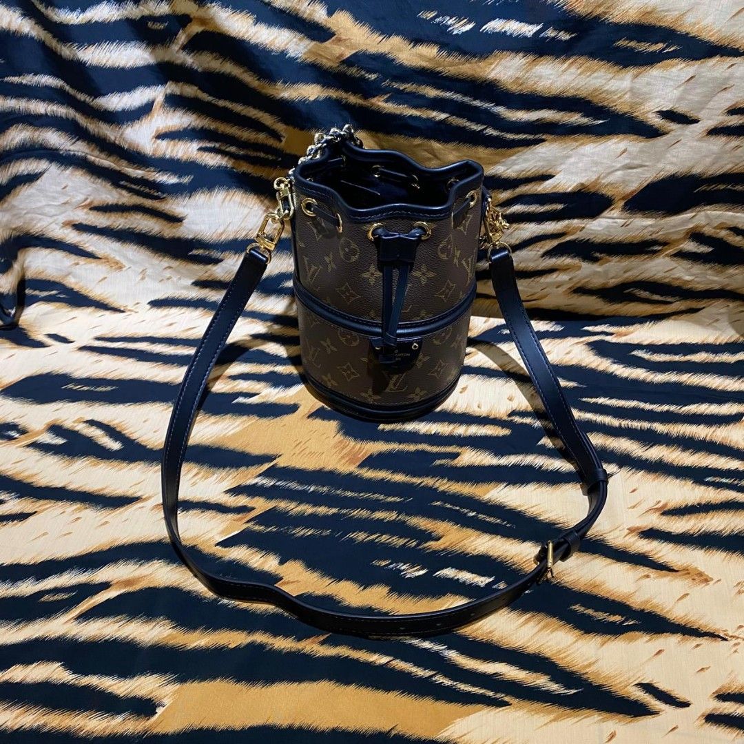 Slingbag Louis vuitton, Fesyen Wanita, Tas & Dompet di Carousell