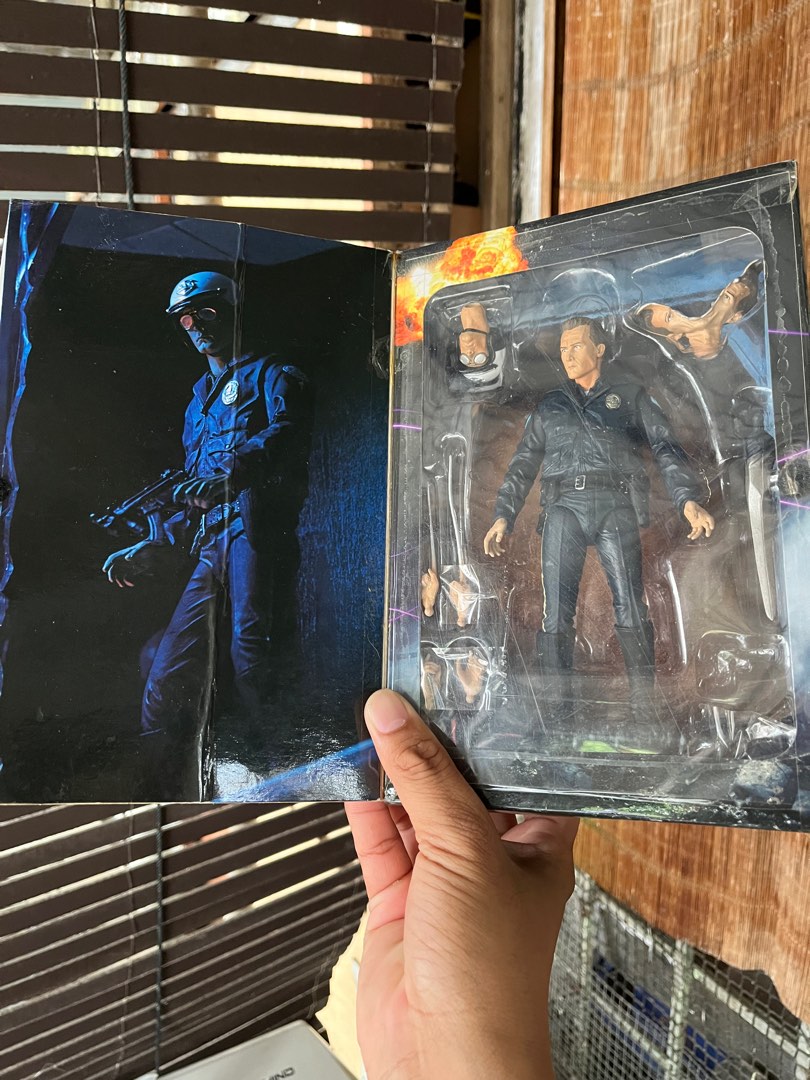 Terminator 2 t1000 motorcycle cop, Hobbies & Toys, Toys & Games on ...