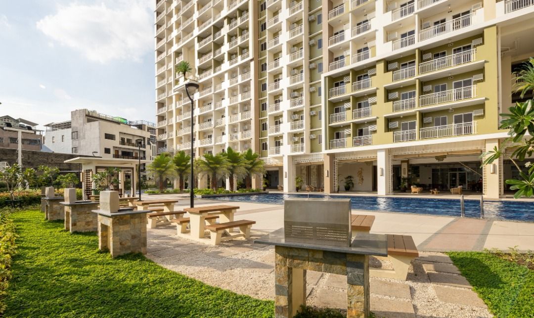 The Celandine in A Bonifacio Quezon City near MCU, LRT, Edsa Balintawak ...