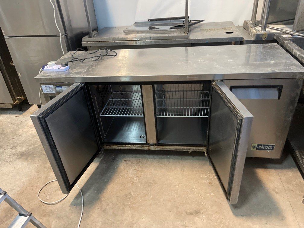 Unicool 3 door table top chiller, TV & Home Appliances, Kitchen ...