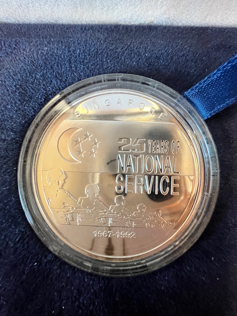 25 Years National Service Medallion, Hobbies & Toys, Memorabilia ...